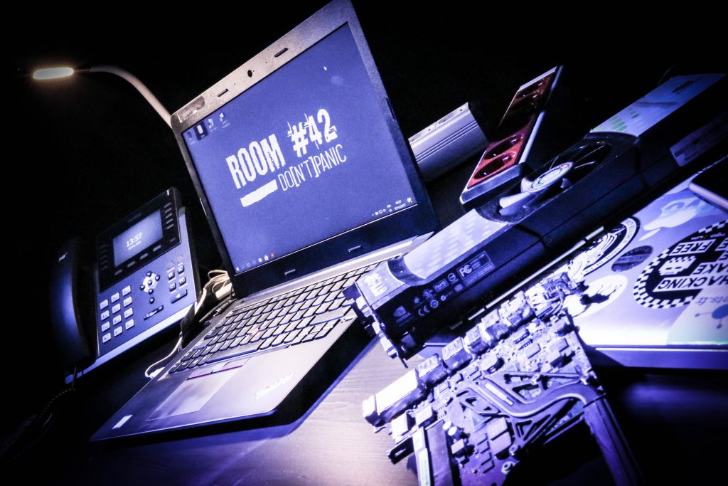 Room #42 : A cyber attack simulation game, made in Luxembourg!